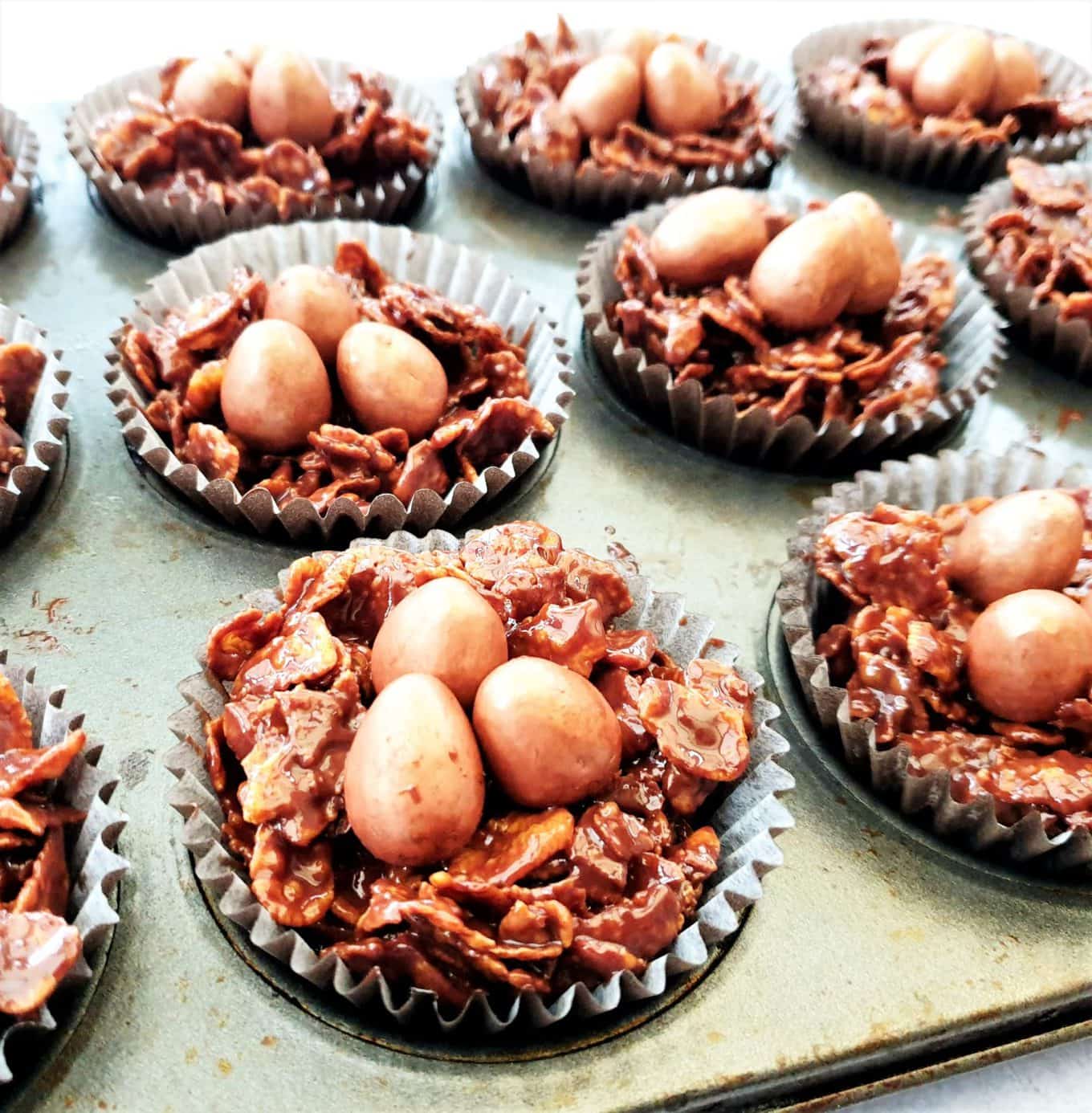 Crispy Chocolate Cornflake Cakes – Feast Glorious Feast