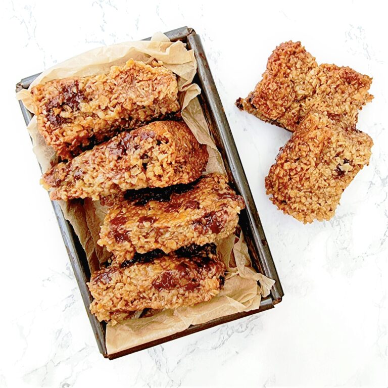 Easy Chocolate Chip Flapjacks (British Oat Bars) – Feast Glorious Feast