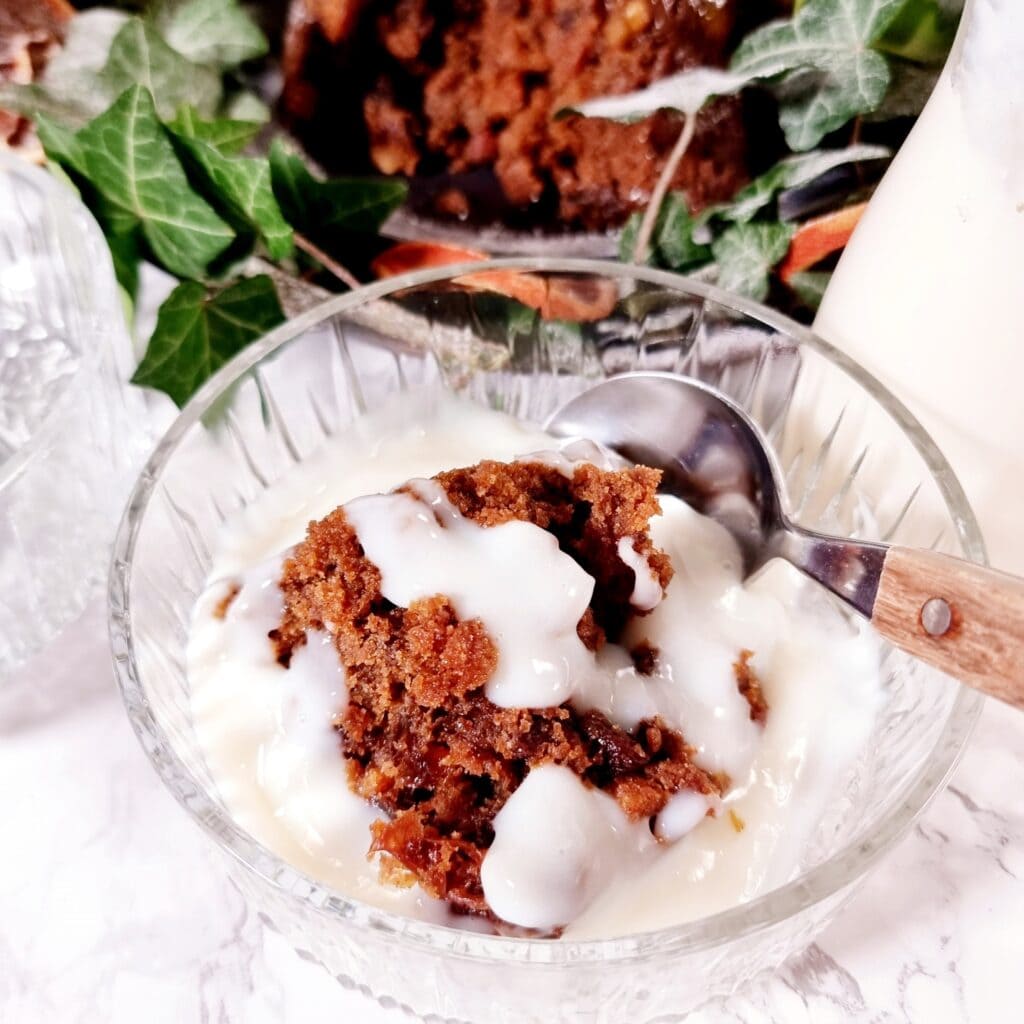 Cheat’s Microwave Christmas Pudding – Feast Glorious Feast