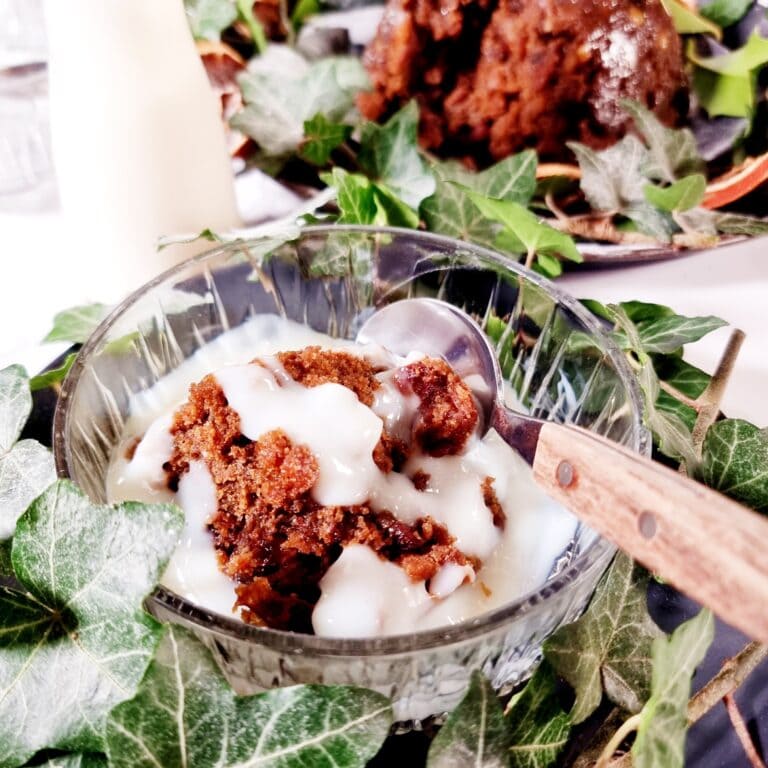 Cheat’s Microwave Christmas Pudding – Feast Glorious Feast