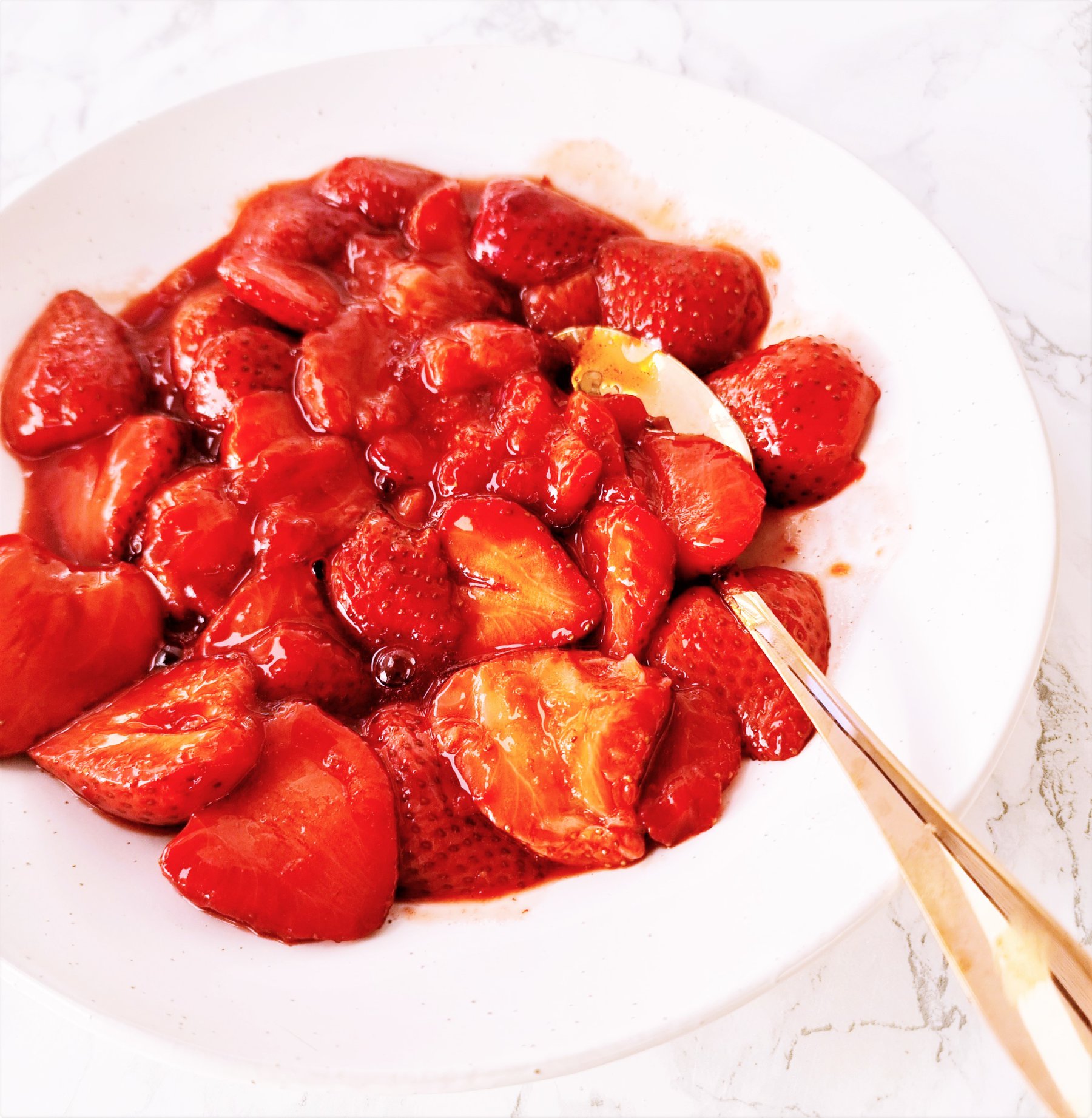 Easy Roasted Strawberries – Feast Glorious Feast