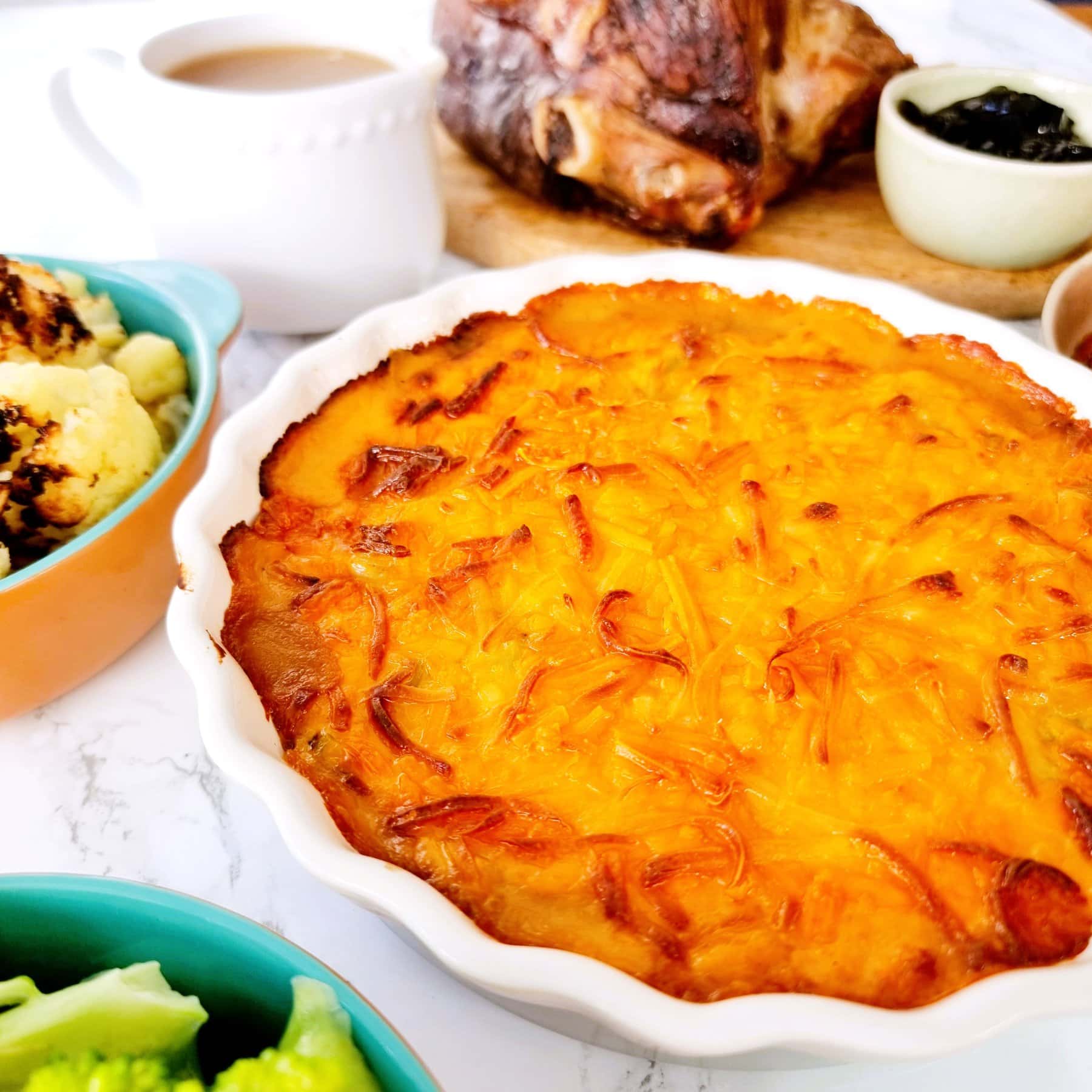 Simple Cheesy Leeks (Leeks in Cheese Sauce) – Feast Glorious Feast