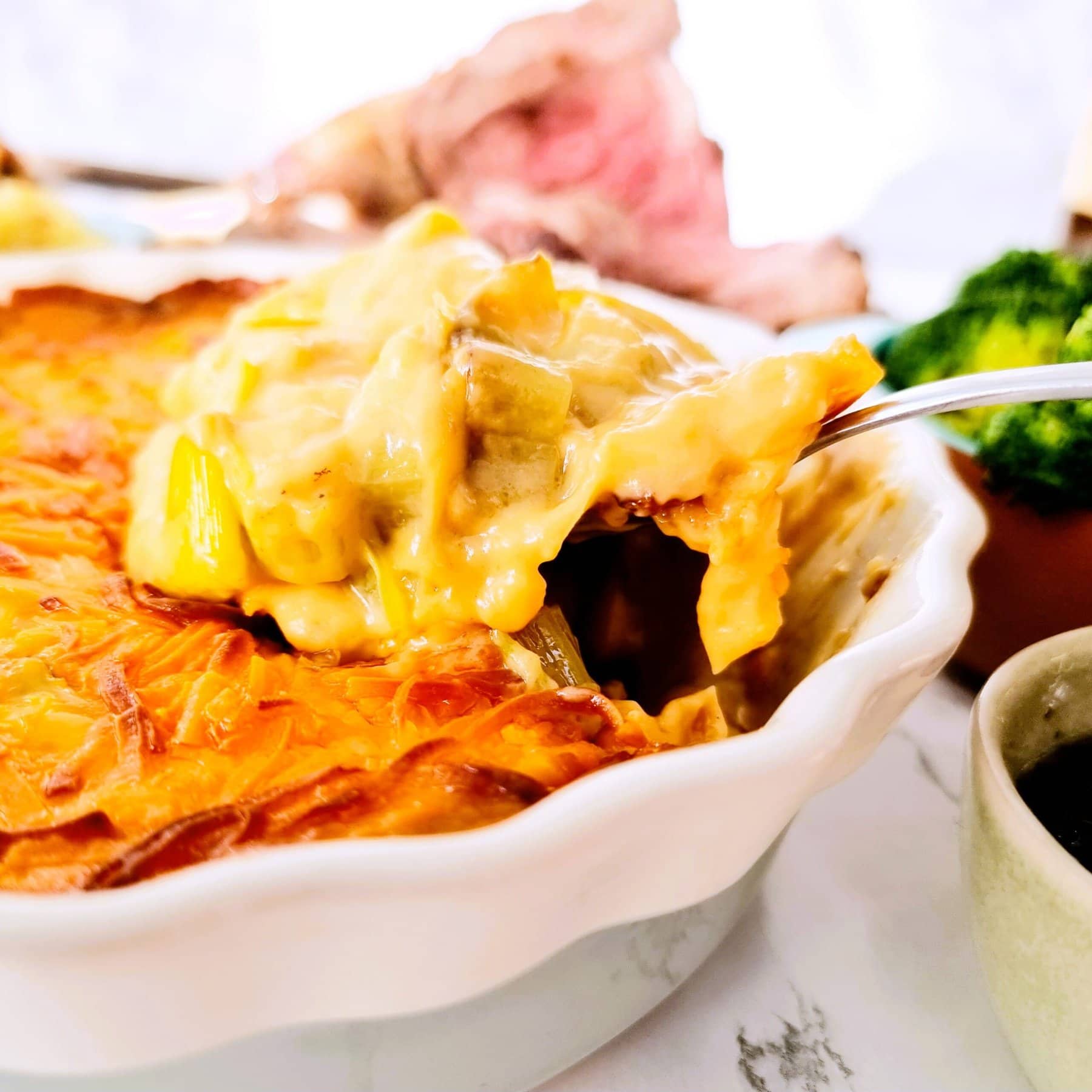 Simple Cheesy Leeks (Leeks in Cheese Sauce) – Feast Glorious Feast