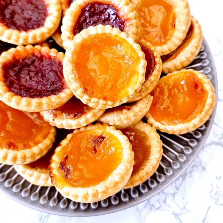 Baked Lemon Curd Tarts with Shortcrust Pastry – Feast Glorious Feast