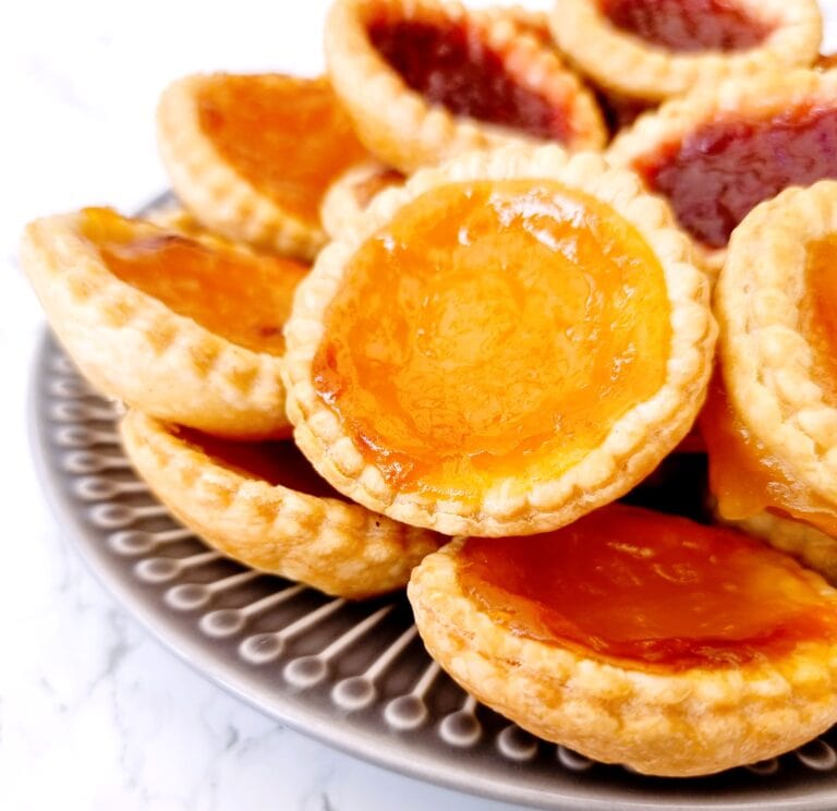 Baked Lemon Curd Tarts with Shortcrust Pastry – Feast Glorious Feast