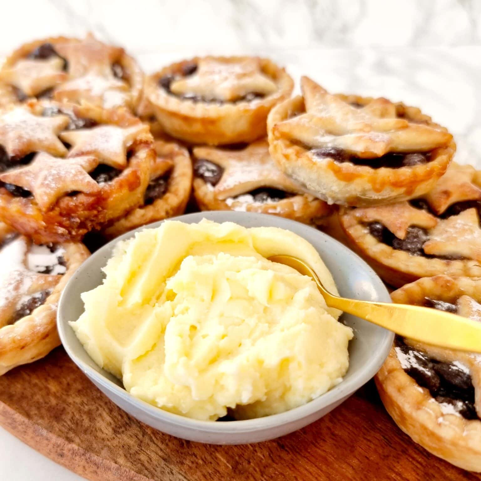 How To Make Brandy Butter – Feast Glorious Feast