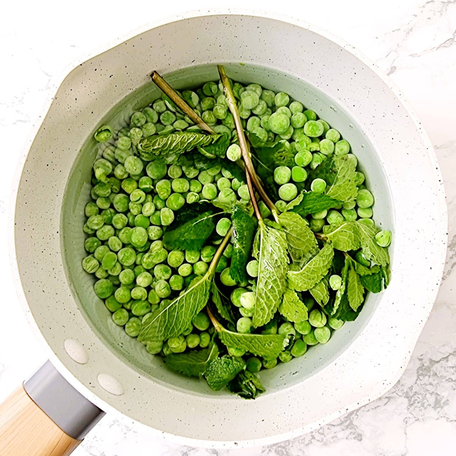 Minted Peas with Fresh Mint Leaves – Feast Glorious Feast